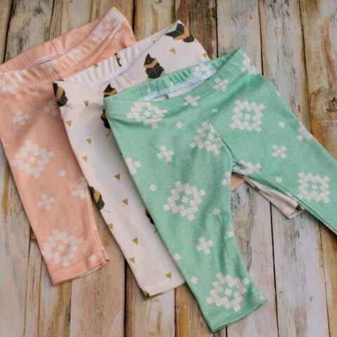 DIY Free Baby Leggings Pattern - Sewing DIY Christmas Baby Gifts ...