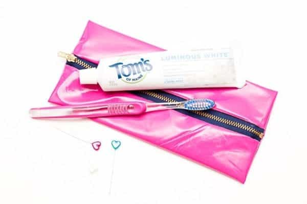 DIY Toothbrush Case - Easy Travel Toothbrush Case Tutorial - Coral + Co.