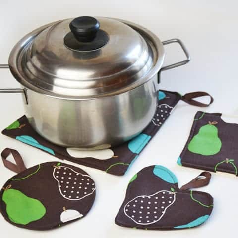 15+ FREE Pot Holder Patterns to Sew: Get Crafting - Coral + Co.