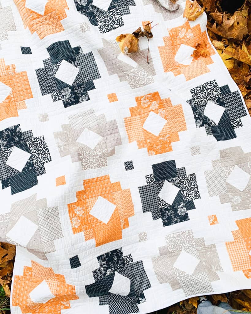 25+ SPOOKY HALLOWEEN QUILT PATTERNS TO SEW! - Coral + Co.