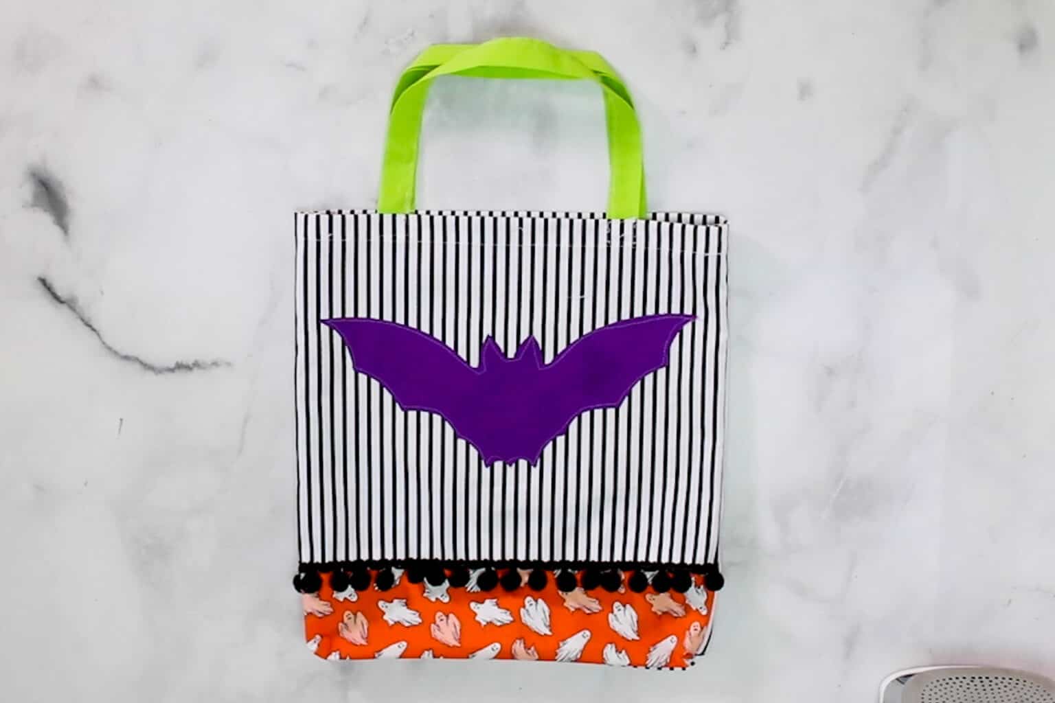 FREE Trick Treat Bag Sewing Pattern in 2 Sizes! - Coral + Co.