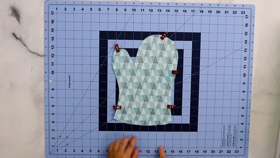 Crafty Kitchen: Free Oven Mitt Pattern - Coral + Co.